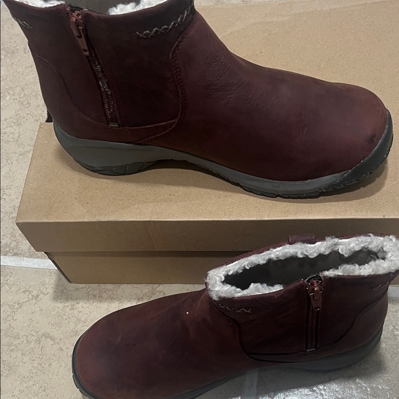 Merrell | Shoes | Merrell Dark Red Ankle Boots With Shearling Lining ...